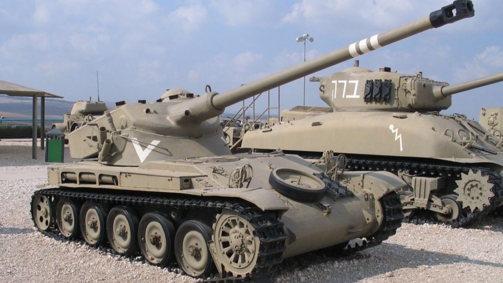 Video Shows Ukraine Spotted With First French AMX-10RC Tank Destroyer ...