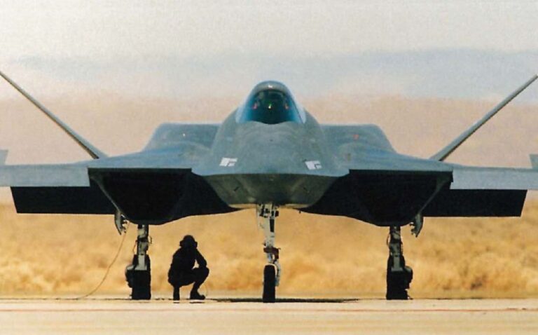 YF-23: The Forgotten Stealth Fighter Built to Win World War III ...