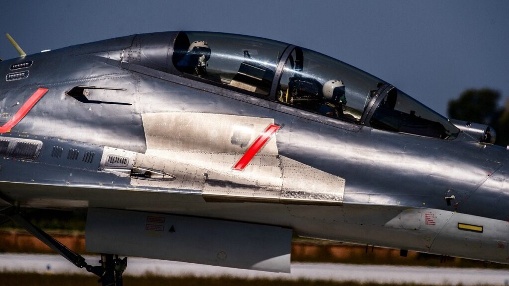 J-11 Fighter: How China Copied Russia's Su-27 (And Made it Better ...