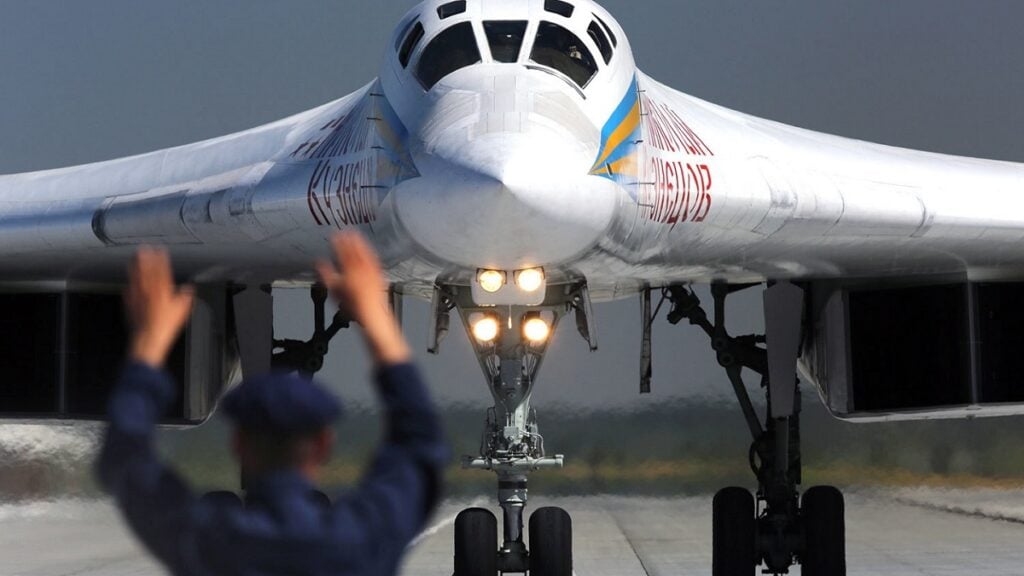 Russia’s Tu-160 Blackjack Bomber: The Cruise Missile Carrier at War in ...
