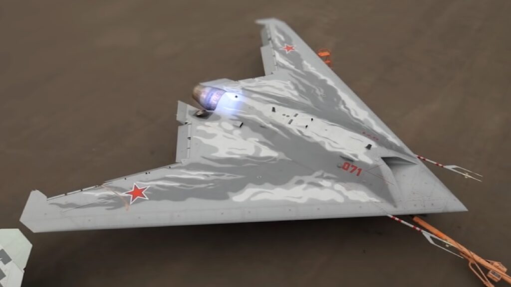S-70B Okhotnik: Russia's New Hunter Stealth Drone Is Test Firing ...