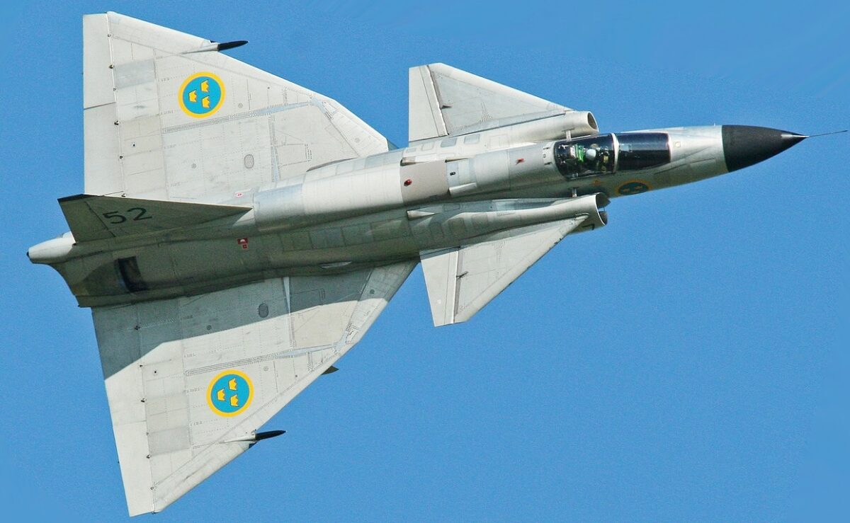 Sweden's S37 Viggen Fighter: Built to Fight Russia in a War - 19FortyFive