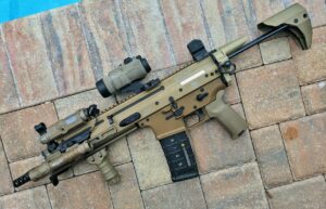 FN SCAR 16S Reviewed: The Gun US Special Forces Rely on - 19FortyFive