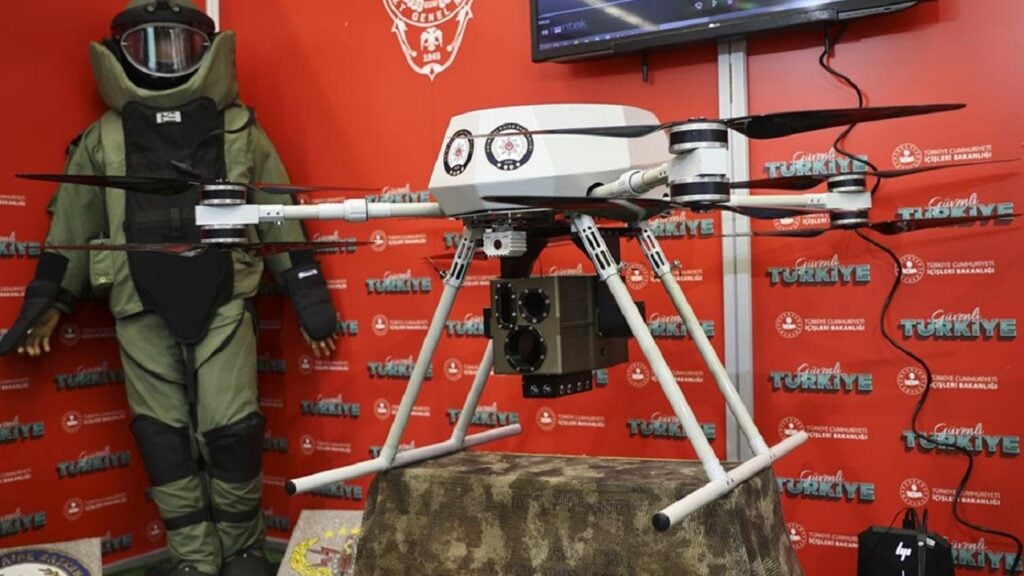 Turkey Reveals World's 1st Laser-Armed Drone (Don't Get Too Excited ...