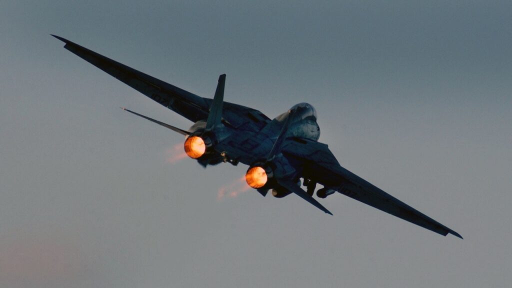 Super Tomcat 21: The Ultimate F-14 Tomcat Fighter the Navy Never Built ...