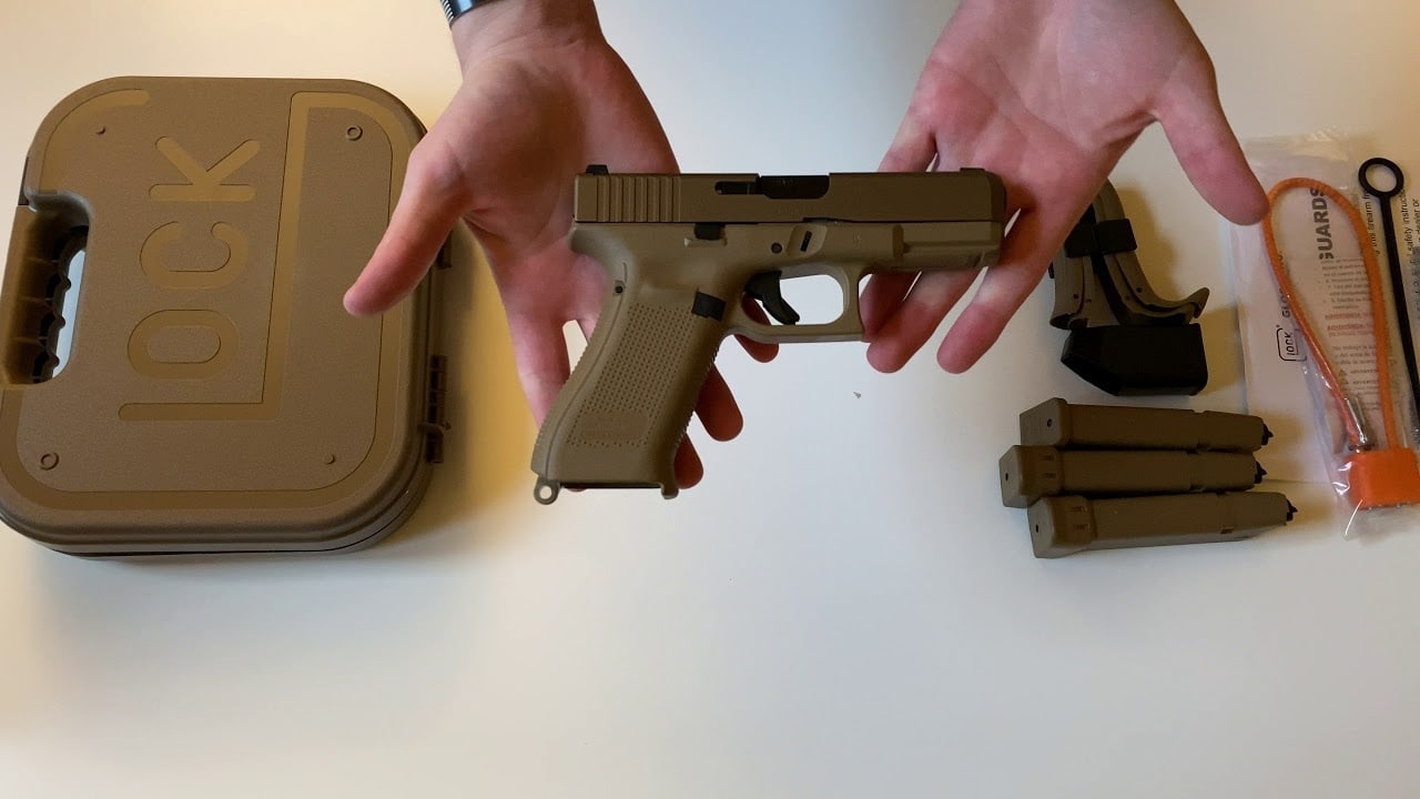 Meet the Glock 19X: Just a Merger of the Glock 19 and Glock 17 ...