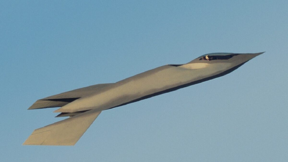 Forget the J-20 or F-35: YF-118G 'Bird of Prey' Stealth Fighter Has a ...