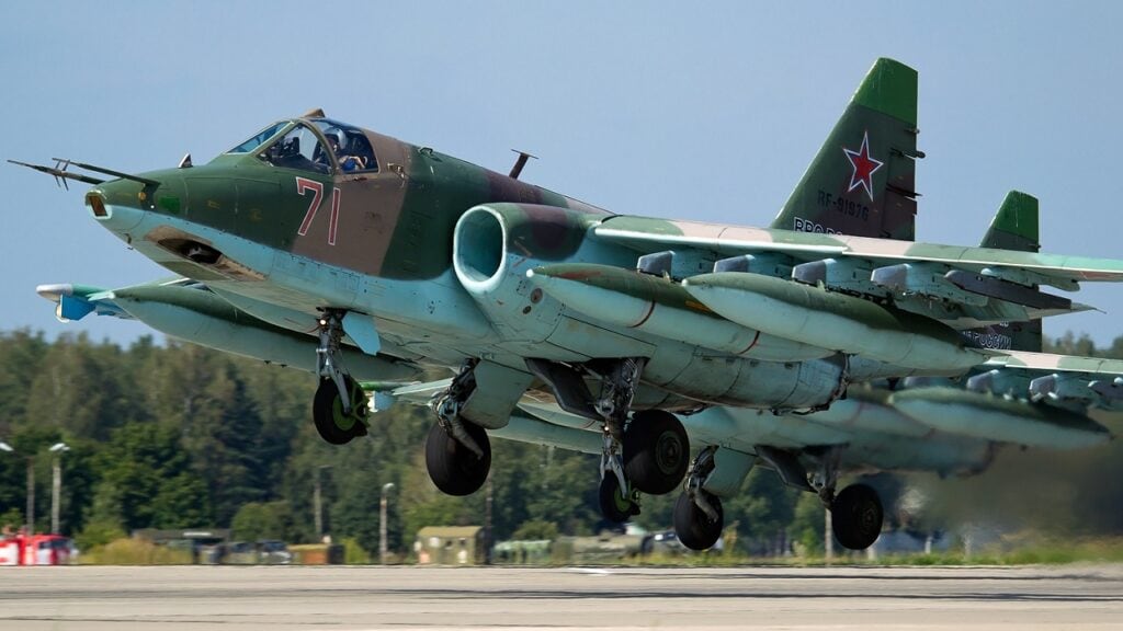 Su-25 Frogfoot: The Ultimate Guide to Russia's 'Flying Tank' - 19FortyFive