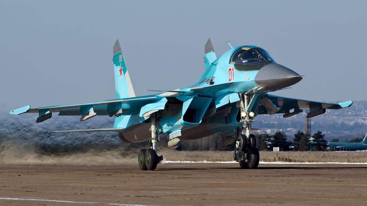 Su-34 Fullback: The Ultimate Guide to Russia's Fighter-Bomber - 19FortyFive