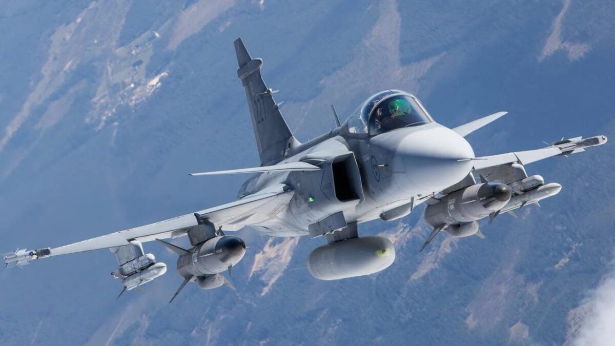 Meet the Gripen E: The Best Fighter Plane On Earth (That Isn't Stealth ...