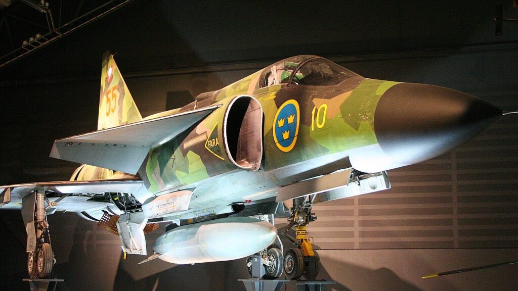 Saab S37 Viggen: The Fighter Built for a War with Russia - 19FortyFive