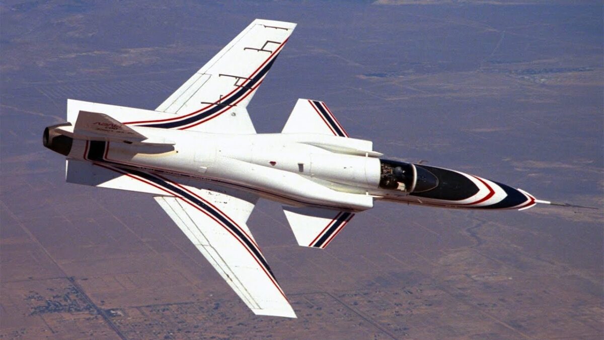 F-16FSW: America's Radical Backward-Winged Fighter That Almost Happened ...