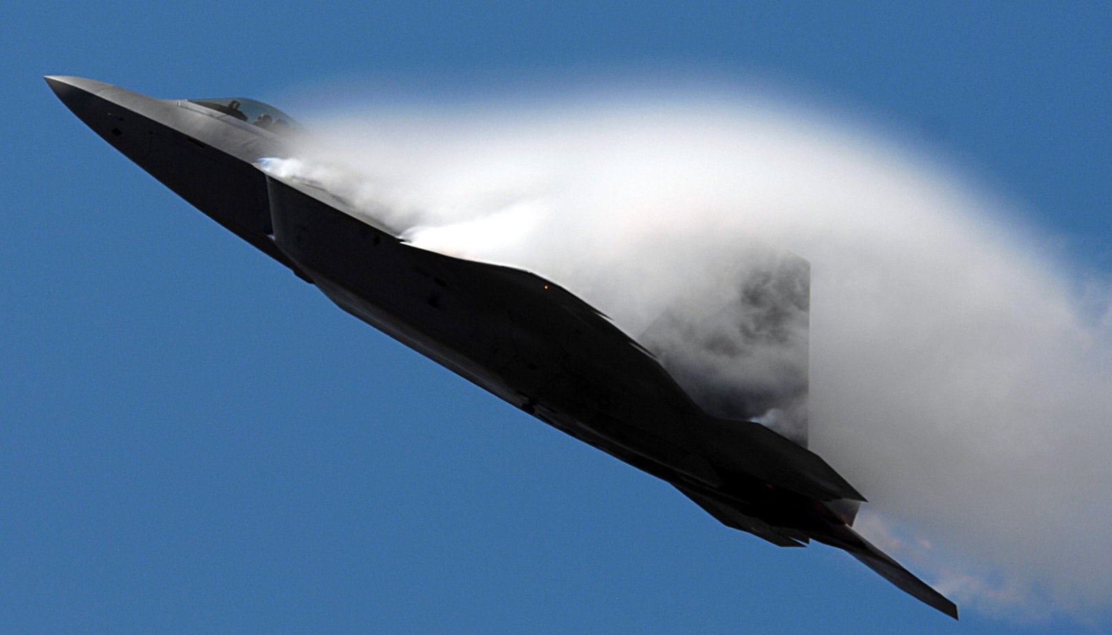 Coming Soon: A 'New' F-22 Raptor Stealth Fighter? (Pictures) - 19FortyFive