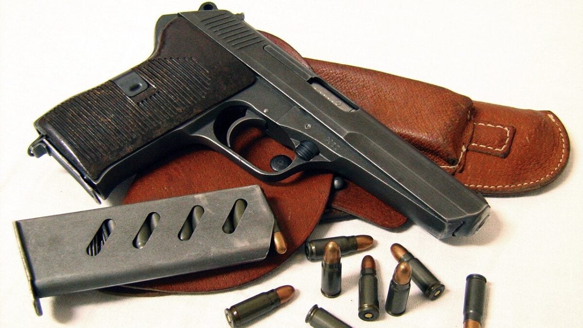 CZ 52 - Cold War Czechoslovakian Pistol Engineering at its Finest ...