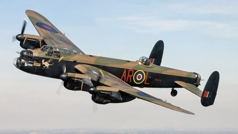 Lancaster and Halifax: Meet the RAFs Mainstay Heavy Bombers of WWII ...