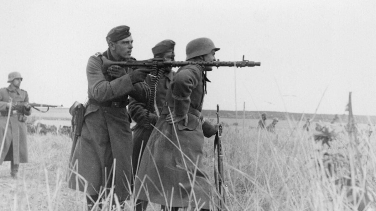 Meet the MG 34: World's First General Purpose Machine Gun (GPMG ...