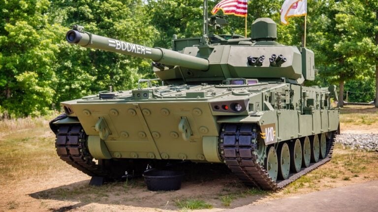 The Army's M10 Booker: So Can We Call This Thing a Light Tank Now ...