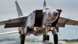 Russia's MiG-25 Foxbat Fighter Was Created to Beat the SR-71 Blackbird ...