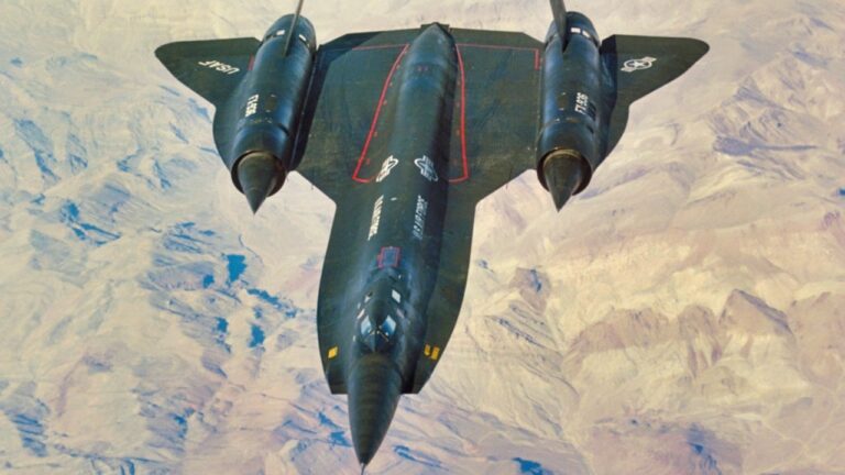 Before the SR-71 Blackbird There Was the YF-12 — A Mach 3 Interceptor ...