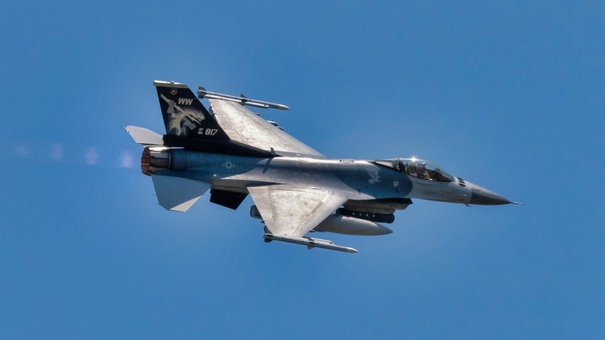 The F-16 Fighter Falcon Has 1 Secret That Makes It Unstoppable - 19FortyFive