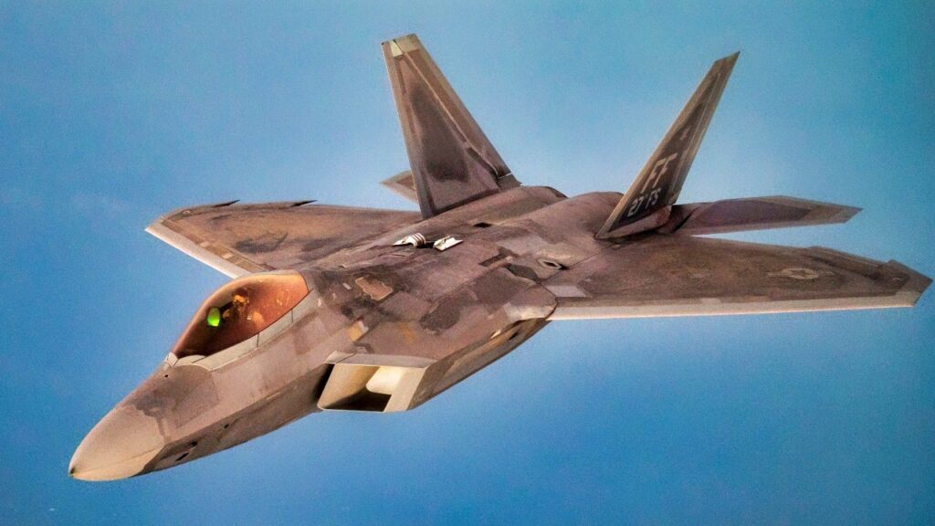 Project Hydra: How F-22 Raptors and F-35 Stealth Fighters Can 'Talk ...