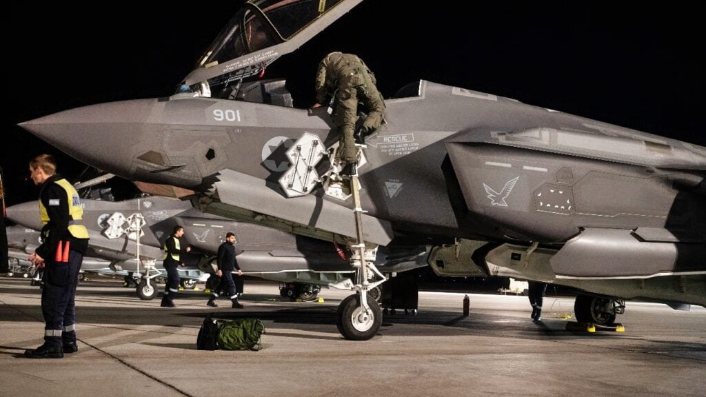 F-35I: The One-Of-A-Kind Israeli Fighter the Air Force Can't Have ...