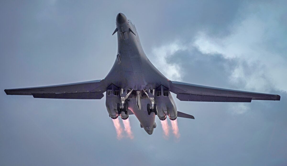 The Air Force's B-1B Bomber Dilemma Was Always Going to Be a Problem ...