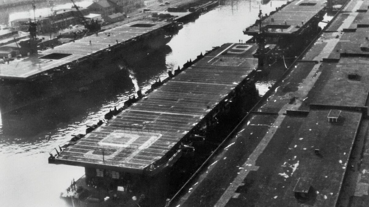Casablanca-Class: The Navy Built a Record-Braking 50 Mini Aircraft ...