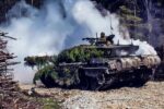 The New Challenger 3 Tank Just 'Opened Fire' in Critical Cannon Test ...