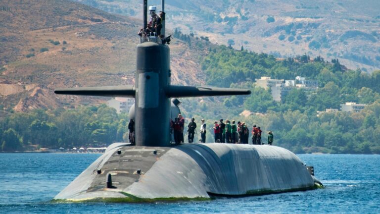 727 Days Out On Patrol: Navy Ohio-Class Missile Submarine Broke All the ...