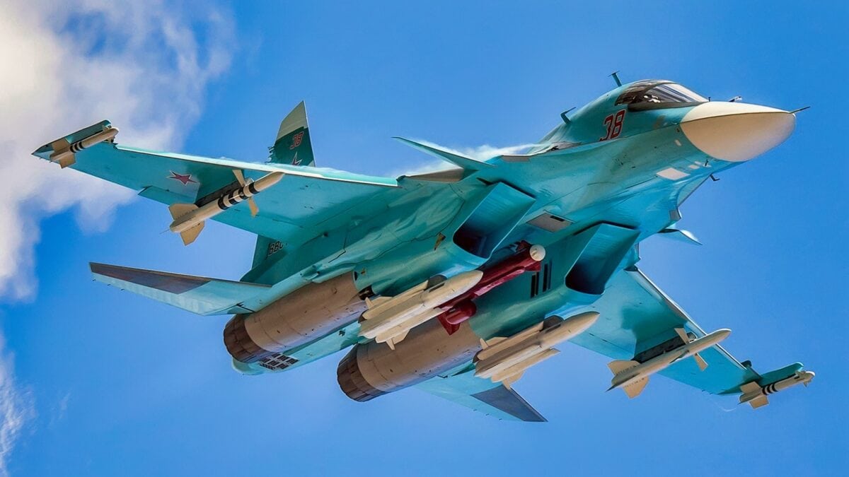 Russia' Su-34 'Fullback' Fighter-Bomber Hybrid Is In Deep Trouble in ...