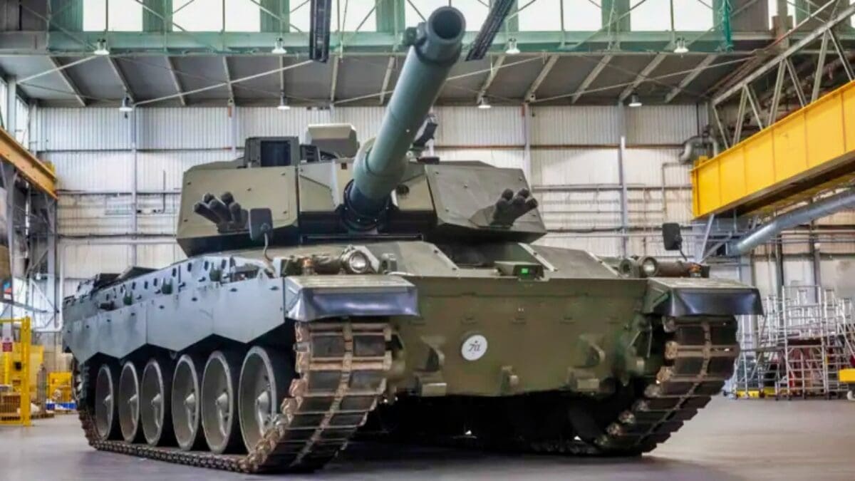 The New Challenger 3 Tank Is Rolling Into Trouble - 19FortyFive