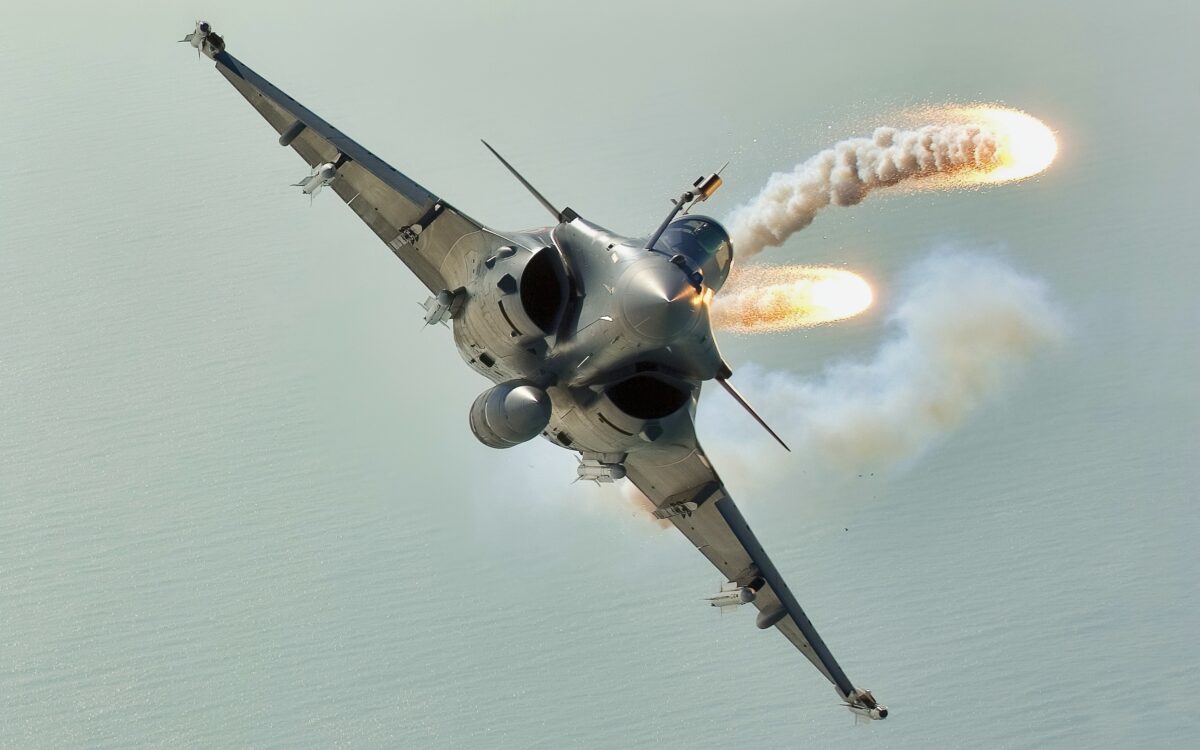 China's J-10C Fighter Took Down a French Dassault Rafale Fighter - 19FortyFive