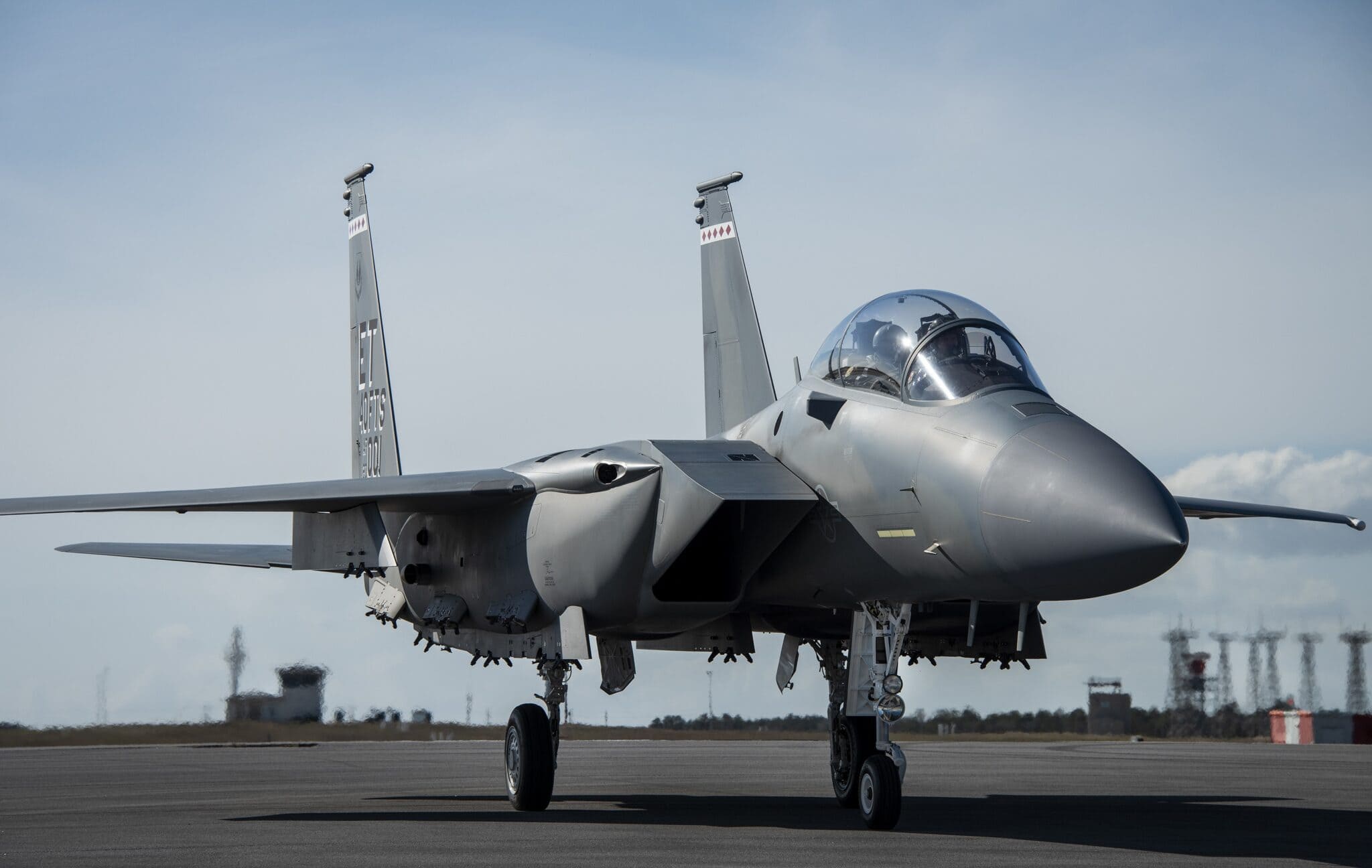 U.S. Air Force F-15EX Eagle II Fighter Can 'Top' the Stealth F-35 In 1 ...