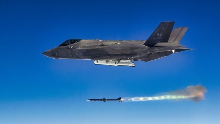 Why the U.S. Air Force Is Delivering F-35 Stealth Fighters with "Weight ...