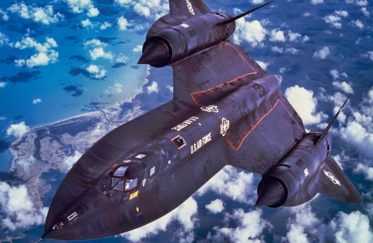 SR-71 Blackbird Mach 3.2 Bomber: Yes, the Air Force Could Have Flown It ...