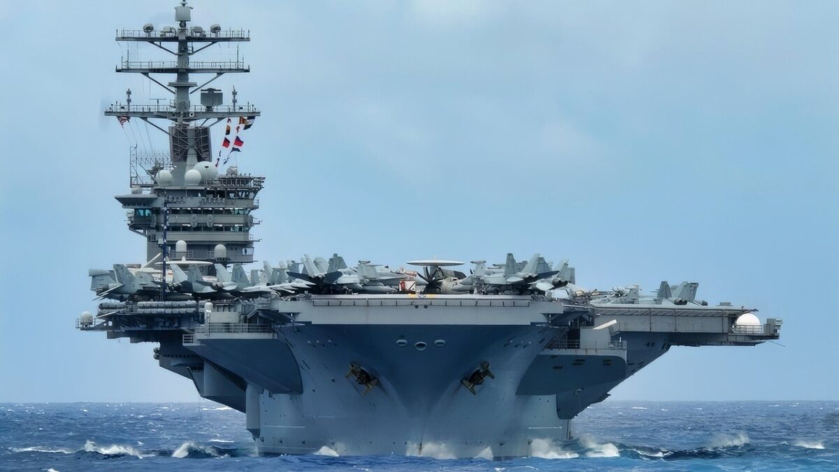 Nuclear Navy 'Supercarrier' USS Nimitz Will Never Go on 'Active Duty ...