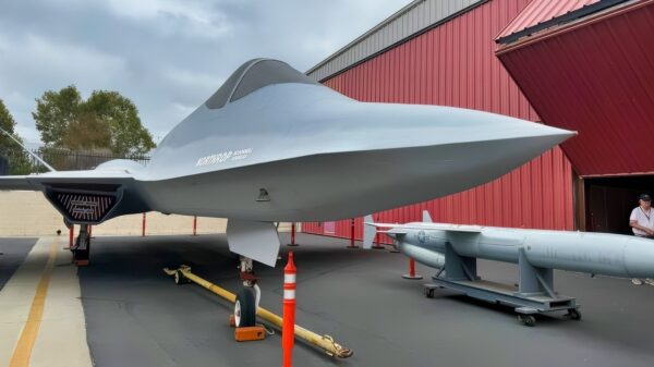 The YF-23 Black Widow II Is the U.S. Air Force's 'Forgotten' Stealth ...