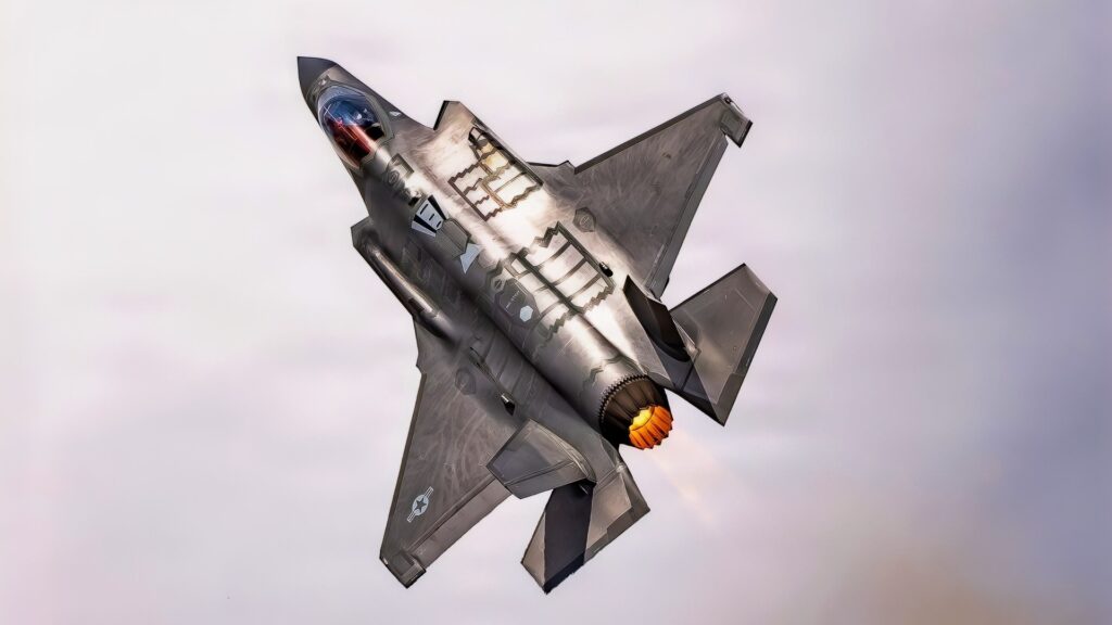 F-35 Under Fire: How Iran Managed to Strike an “Invisible” Stealth Jet ...