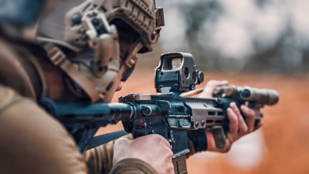 The U.S. Army Replaced the M4 With a More Powerful Rifle — Then Gave ...