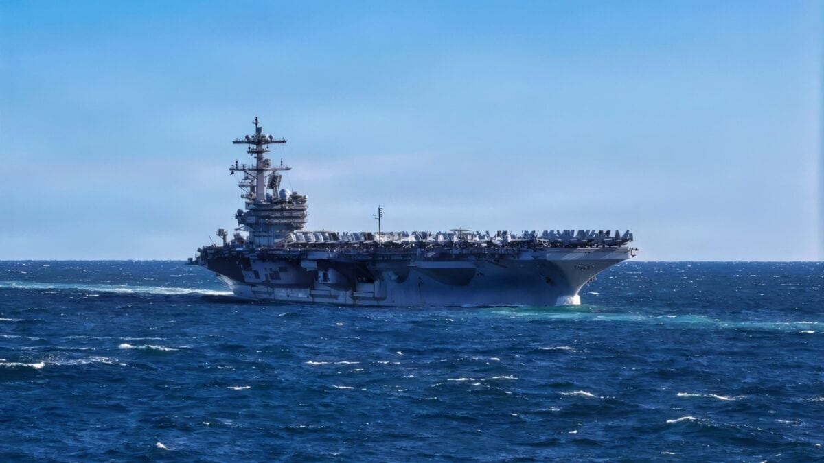 100,000 Ton U.S. Navy Nuclear Supercarrier USS George H.W. Bush Is ...