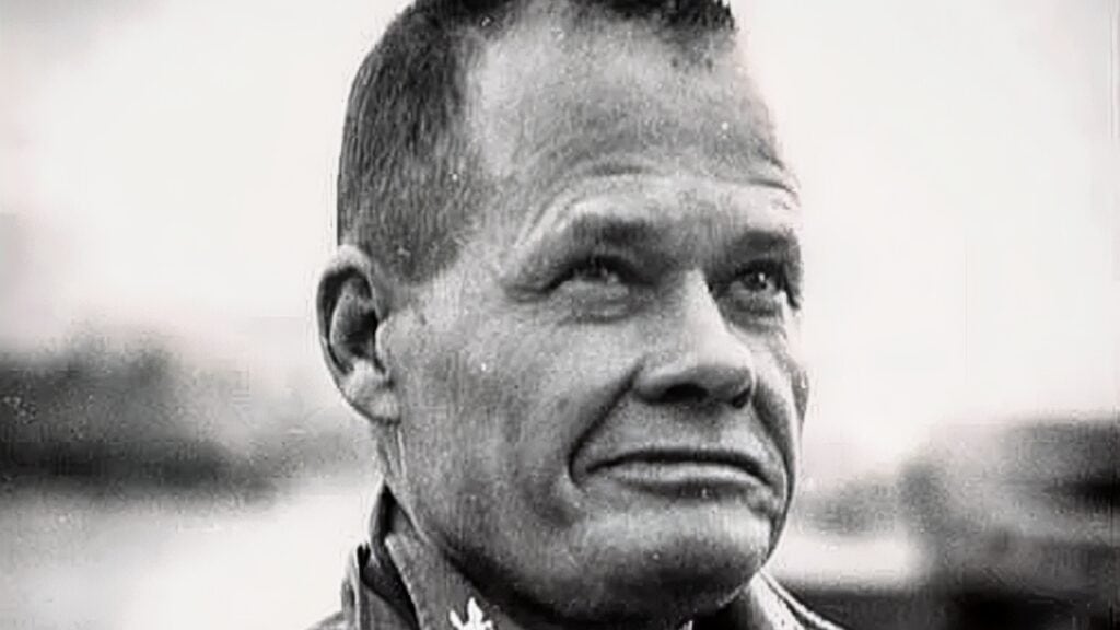 'We're Surrounded. That Simplifies the Problem.' Lieutenant General ...