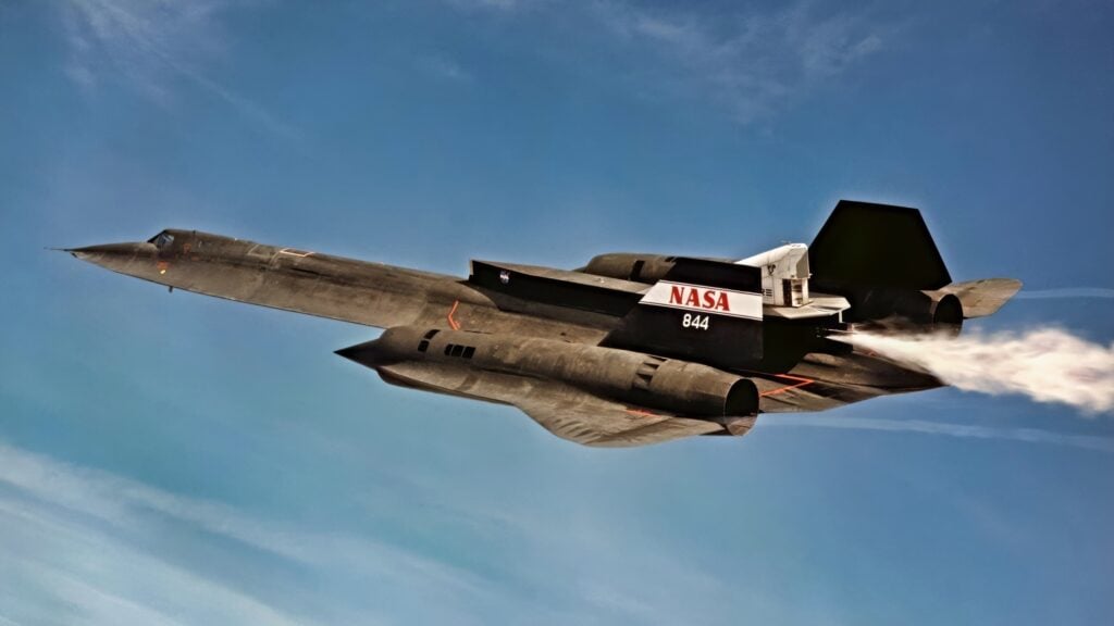 His SR-71 Blackbird Engine Exploded at Mach 3 and 68,000 Feet. His Back ...